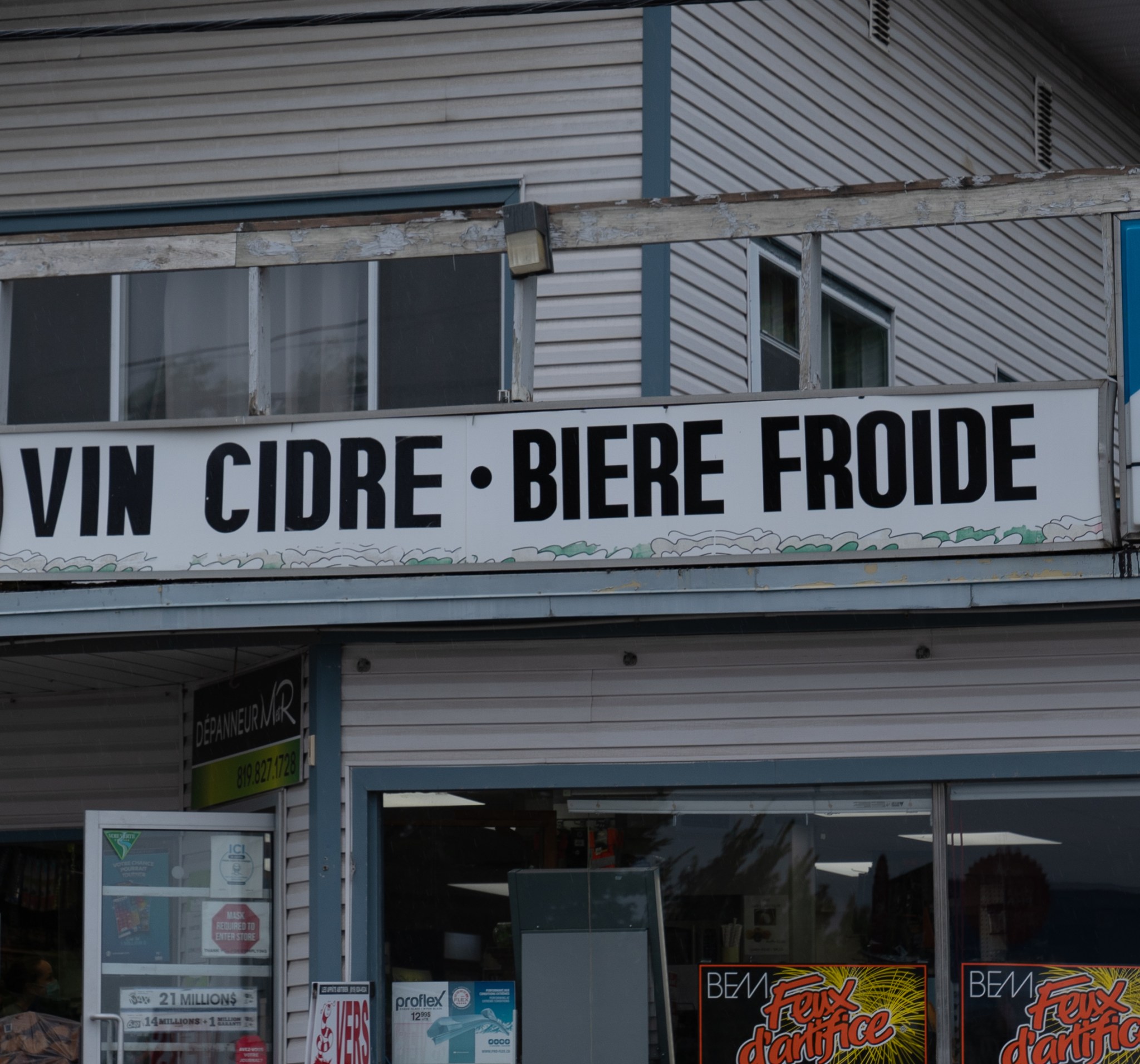 How’s your French? Some Québec Signs | Miles Hearn